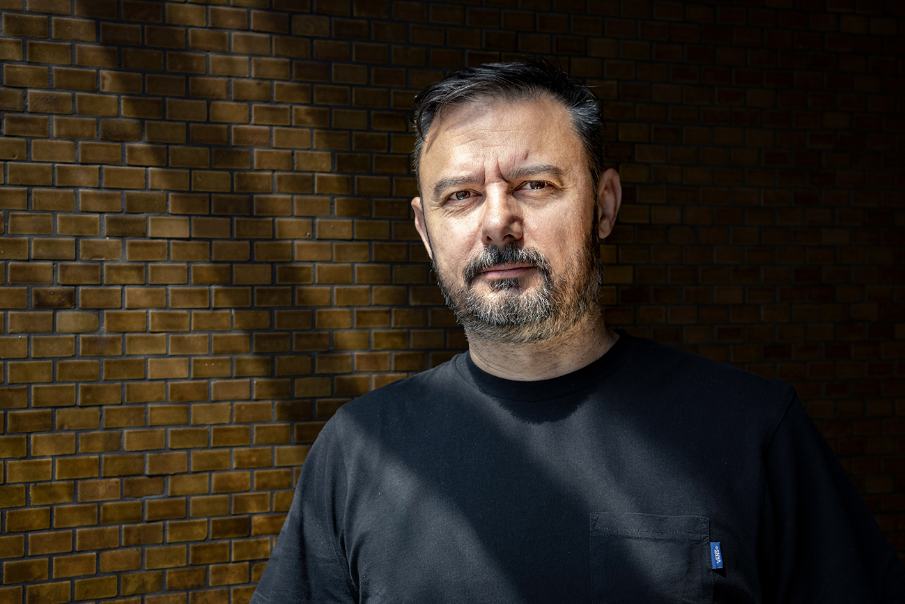 HL INTERVJU - Dejan Katalina: Pisanjem knjige za decu prestao sam da ...