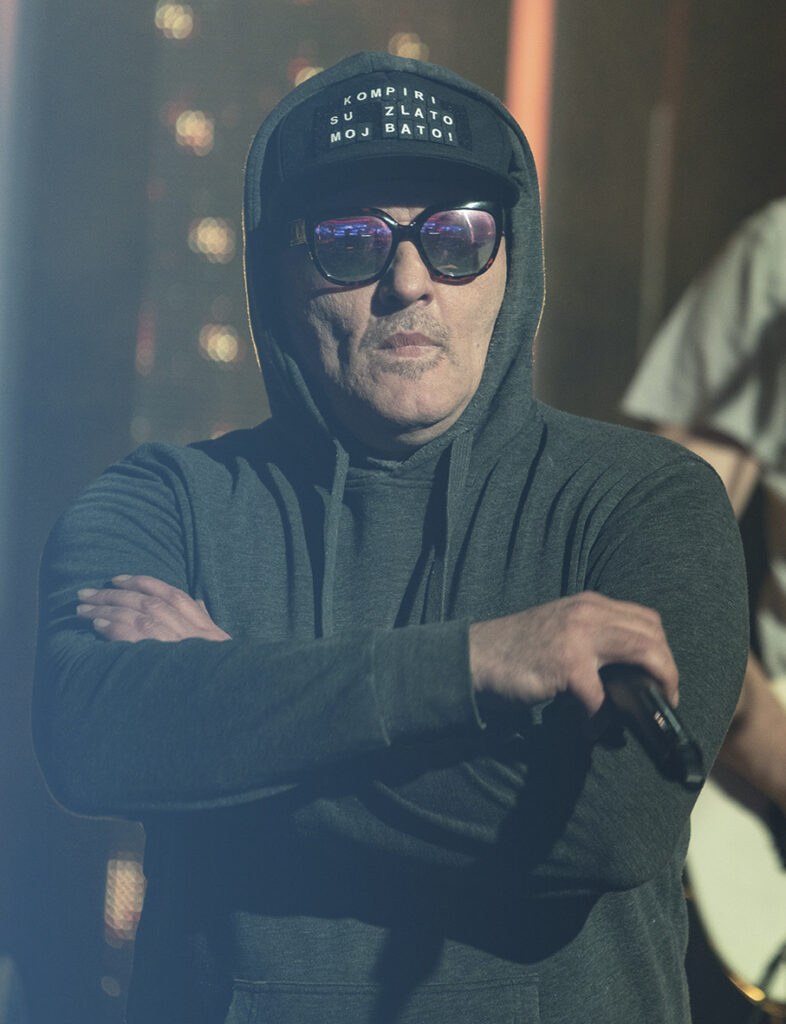 Voodoo Popeye ojavio spot za jazz verziju svog hita "Karantin"...